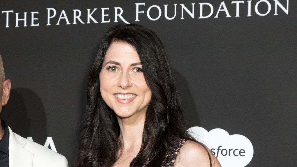 9 top female philanthropists who put their billions to good use