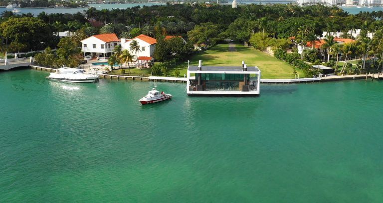 The world's most extravagant luxury houseboats and floating homes