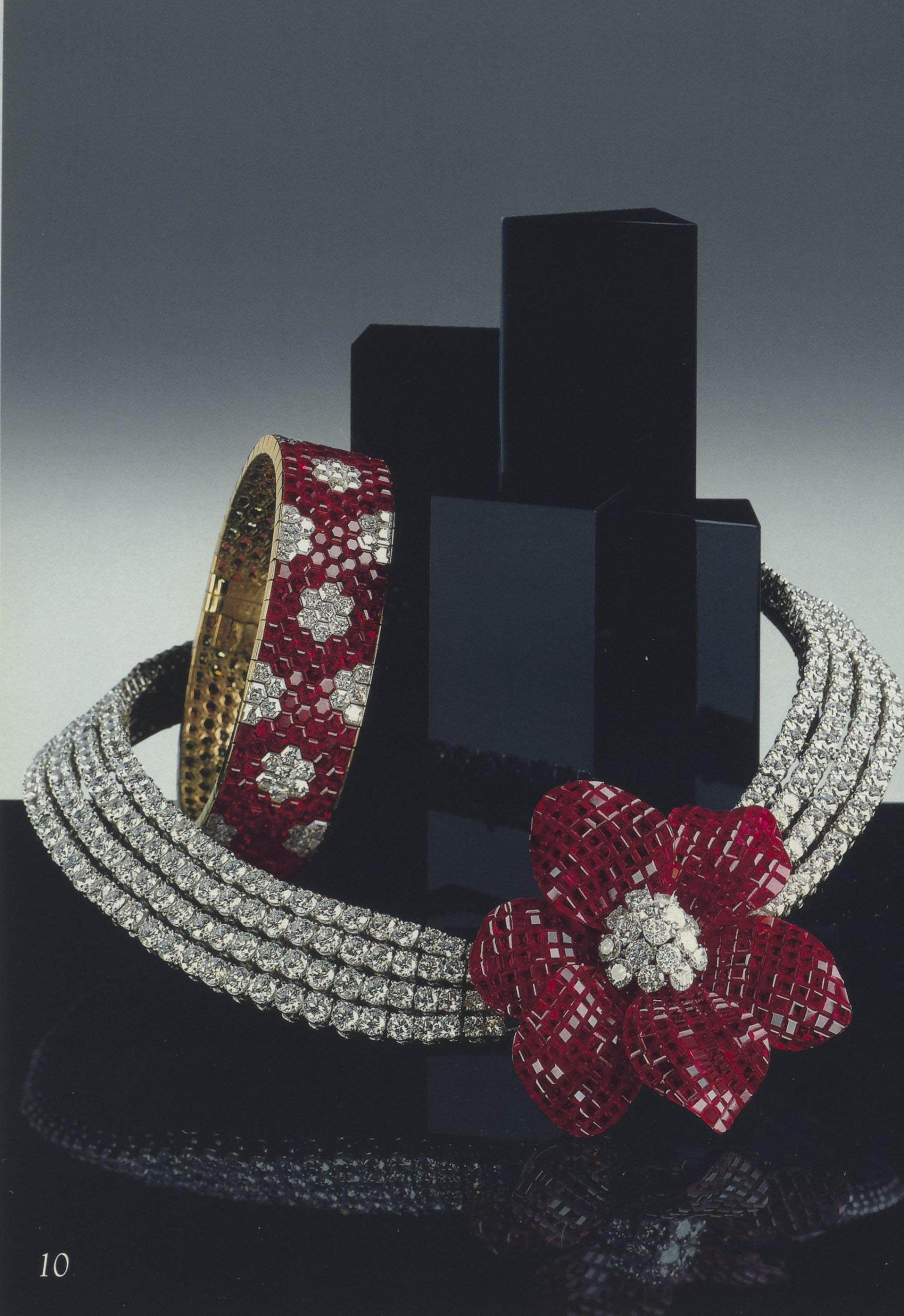 The story behind Van Cleef & Arpels' Serti Mystérieux, the Mystery set