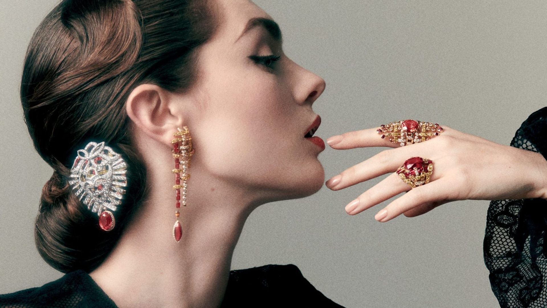 Tweed de Chanel is a dazzling tribute to Gabrielle Chanel's hallmarks