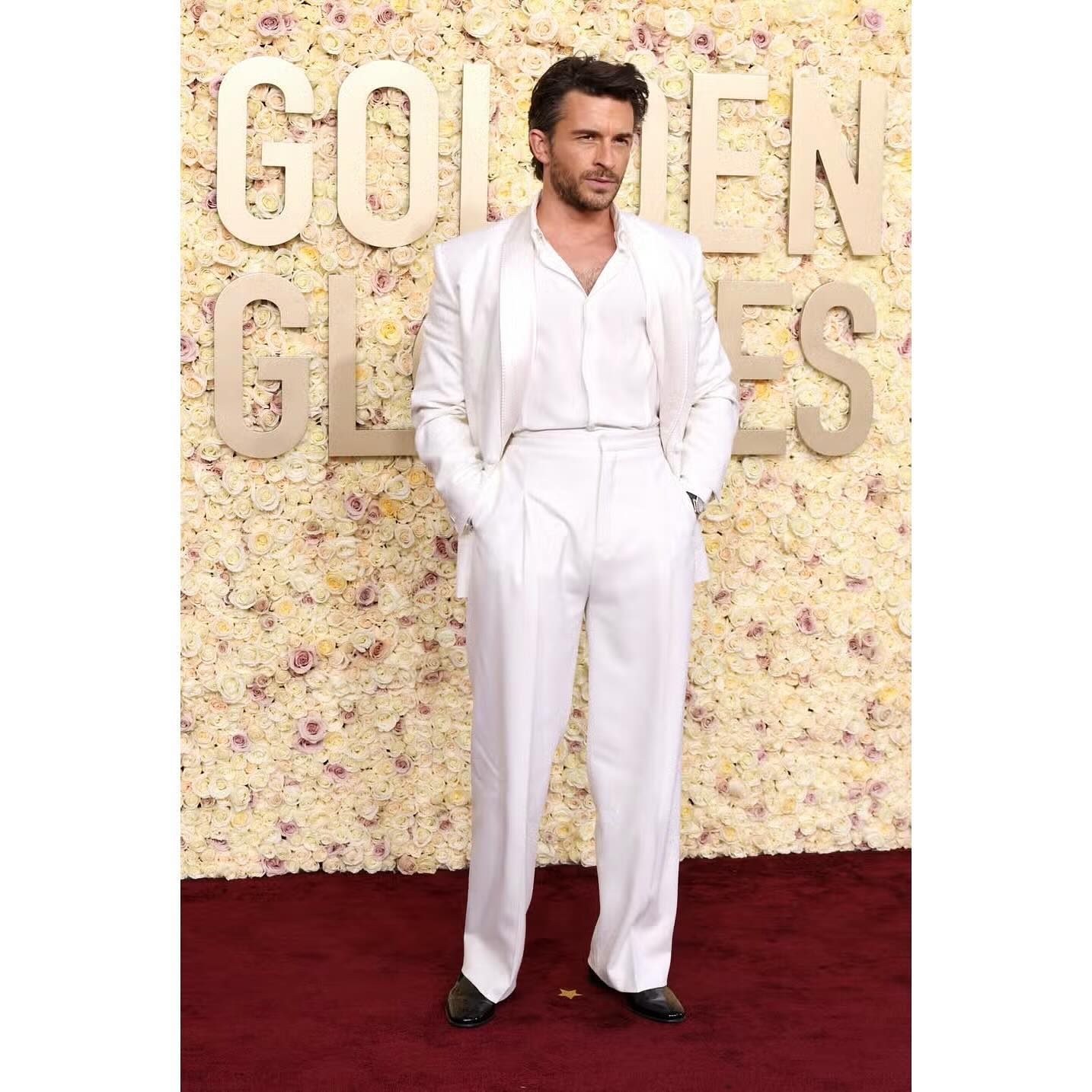 An examination of Bridgerton star Jonathan Bailey's flawless appearance ...