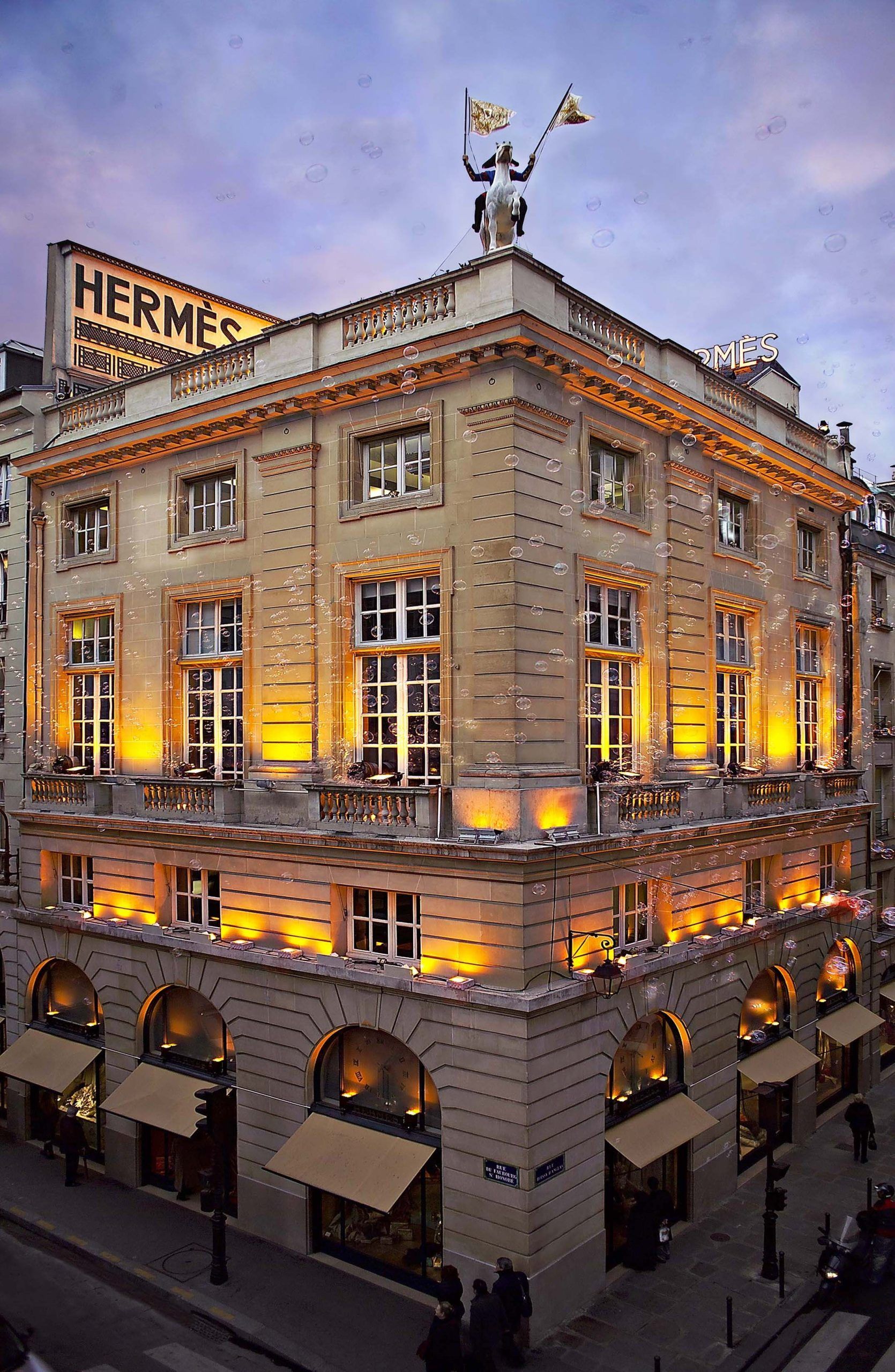 The iconic Hermès rue du Faubourg Saint: A symbol of enduring style