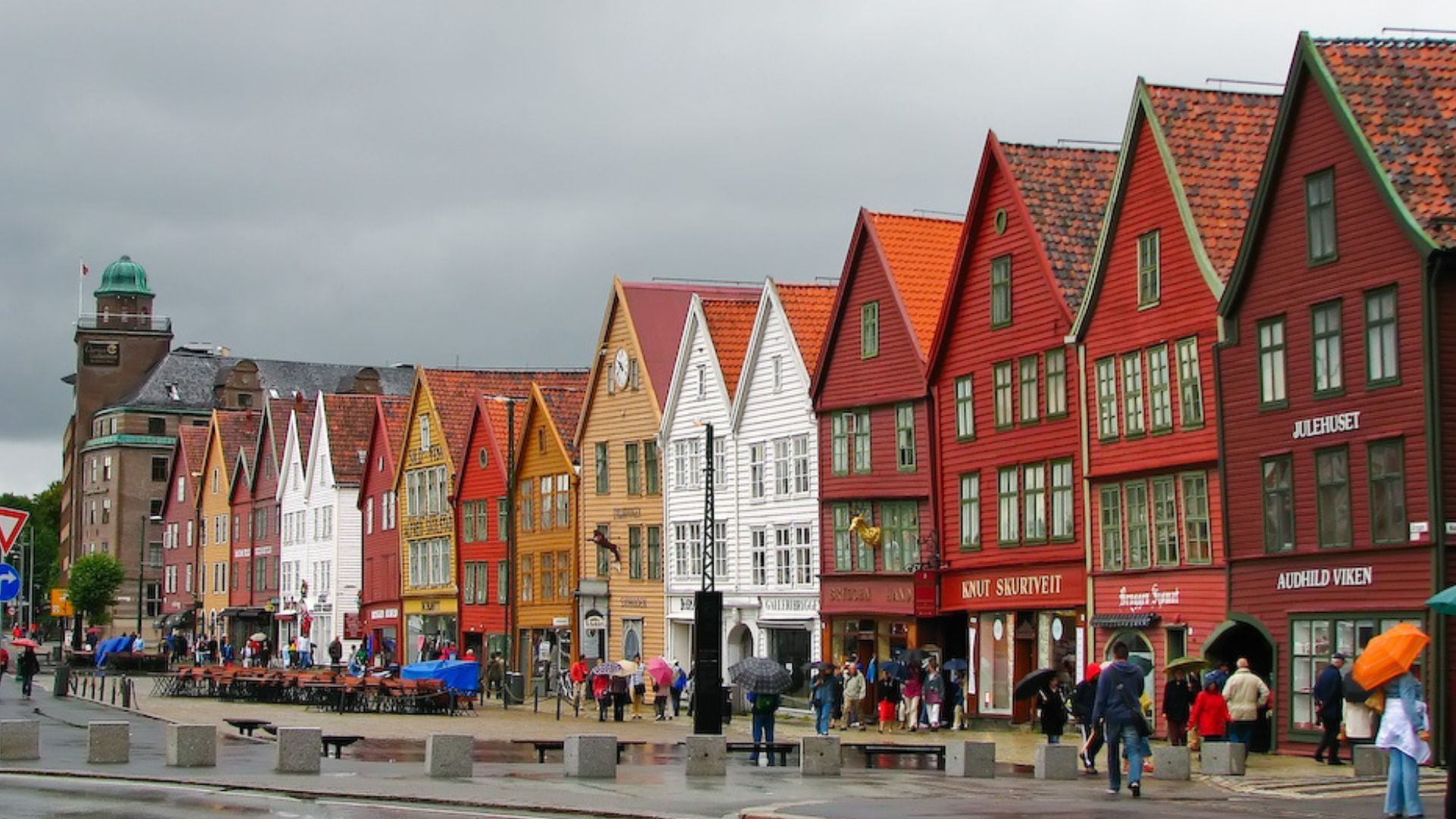The best time to visit Norway for Midnight Sun, Viking history, and ...