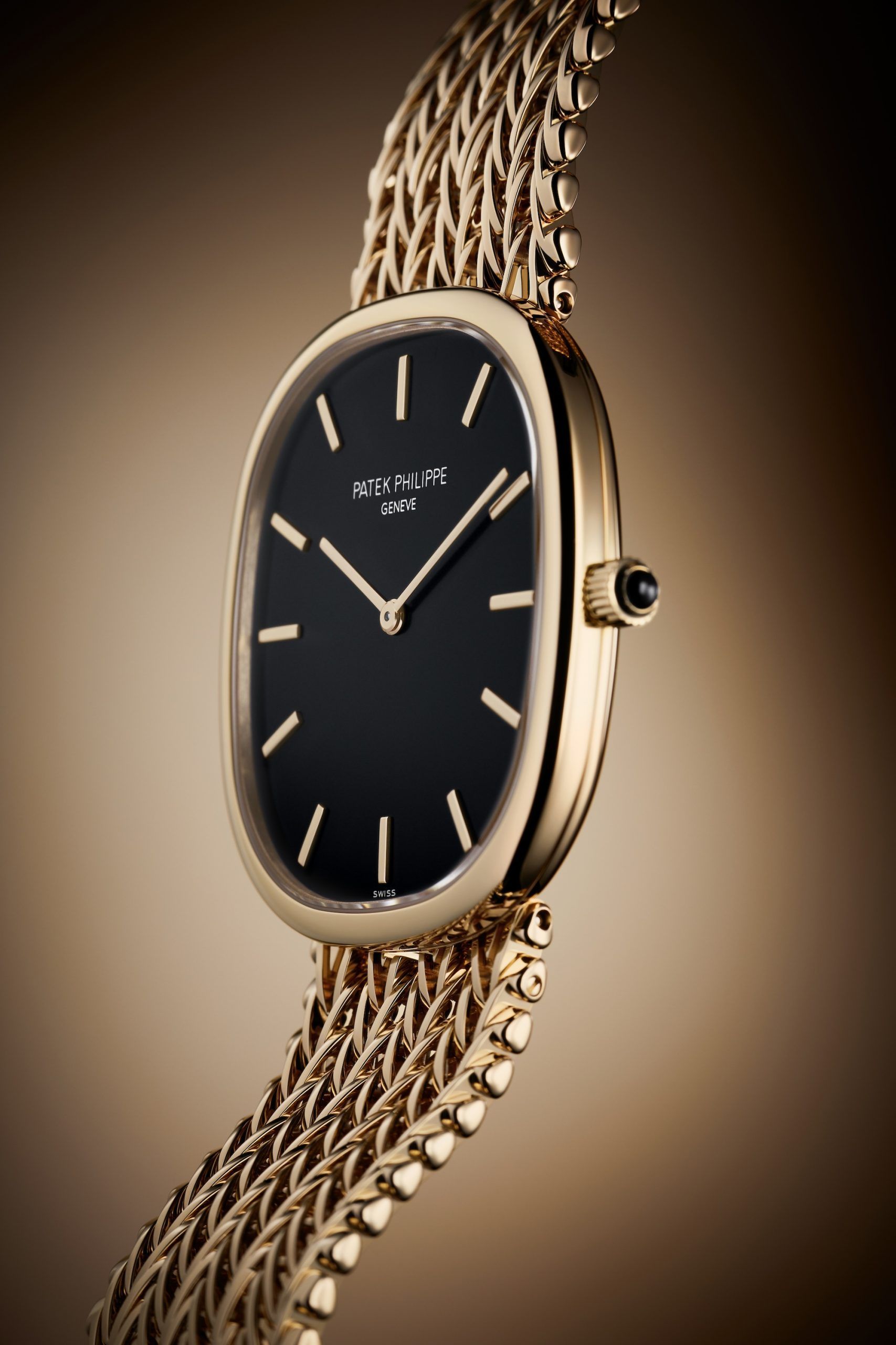 Patek Philippe Golden Ellipse now in rose gold with a new bracelet ...