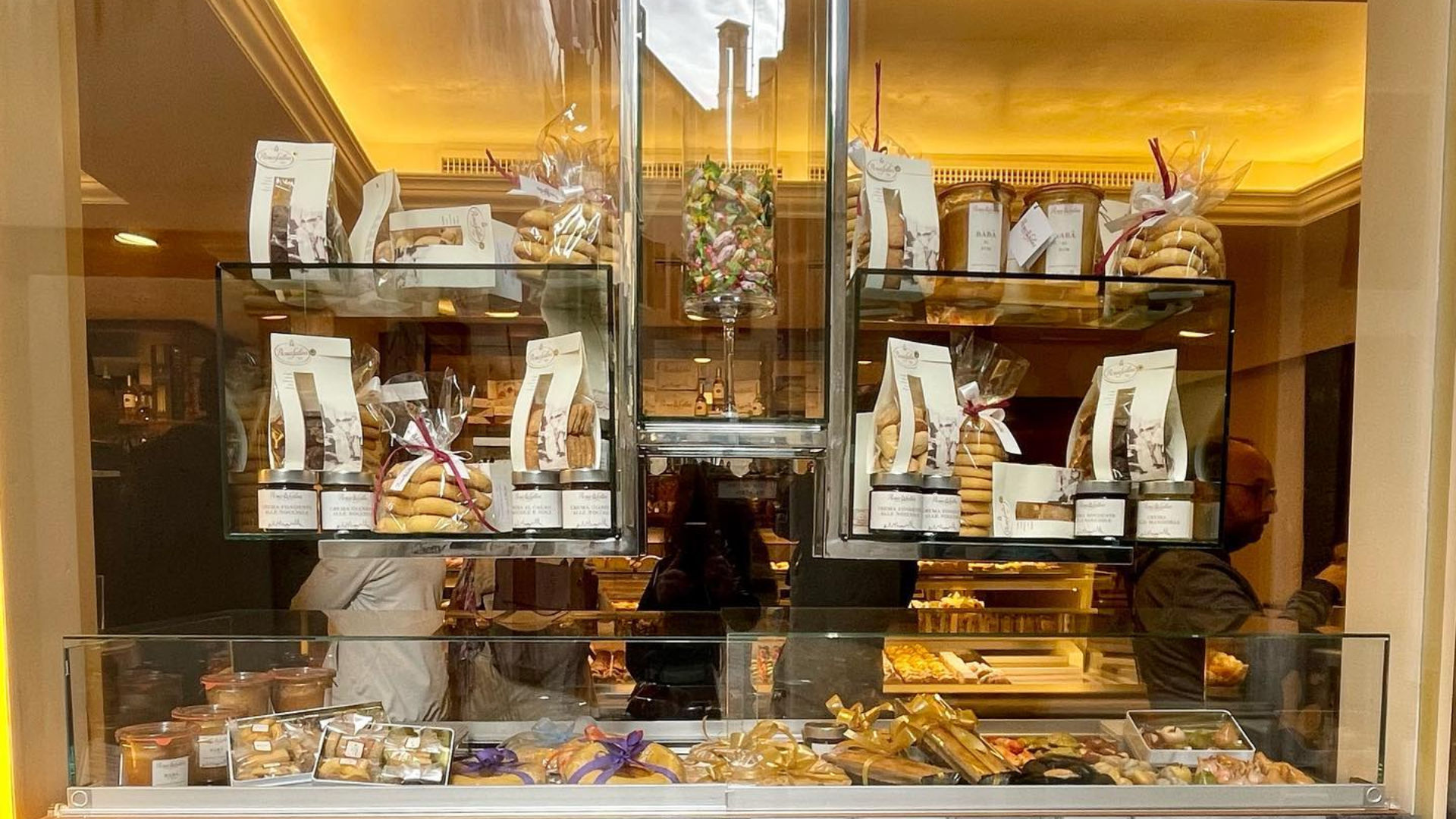 About Rosa Salva, Bezos wedding's Venetian pastry maker ...