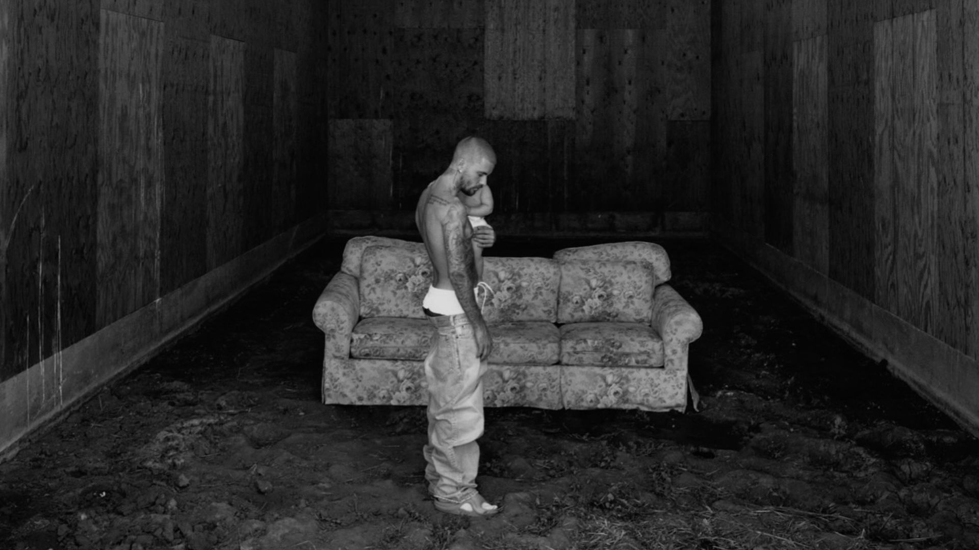 Review: Justin Bieber finds his R&B soul with new album SWAG