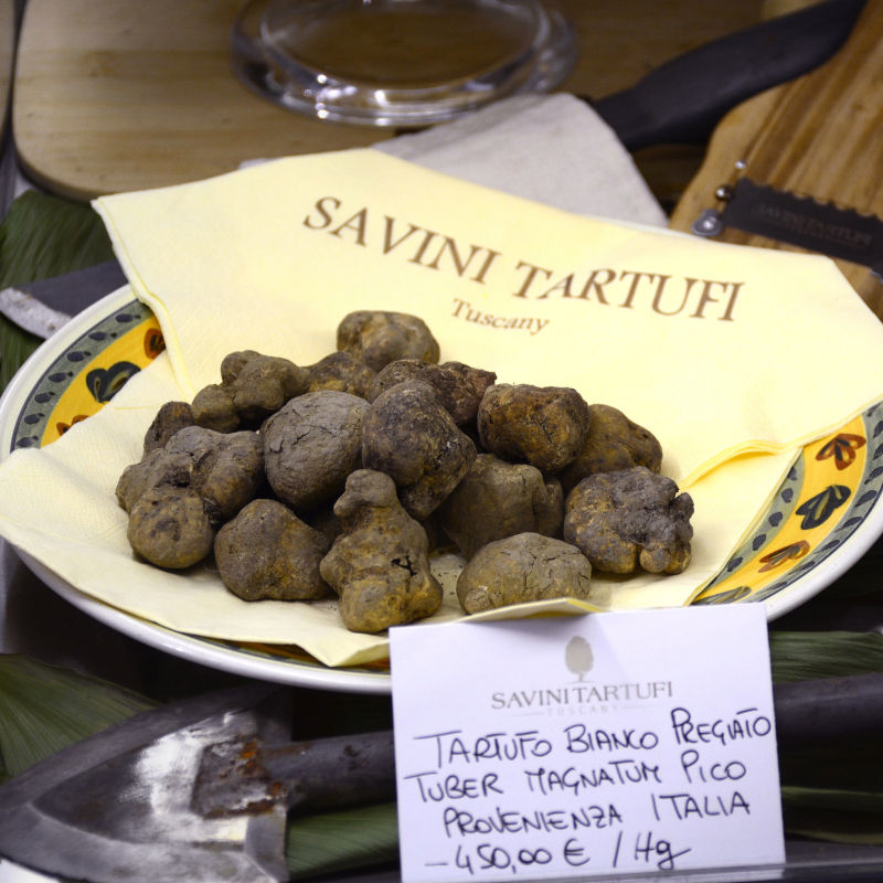 The most expensive and luxurious dates in the world