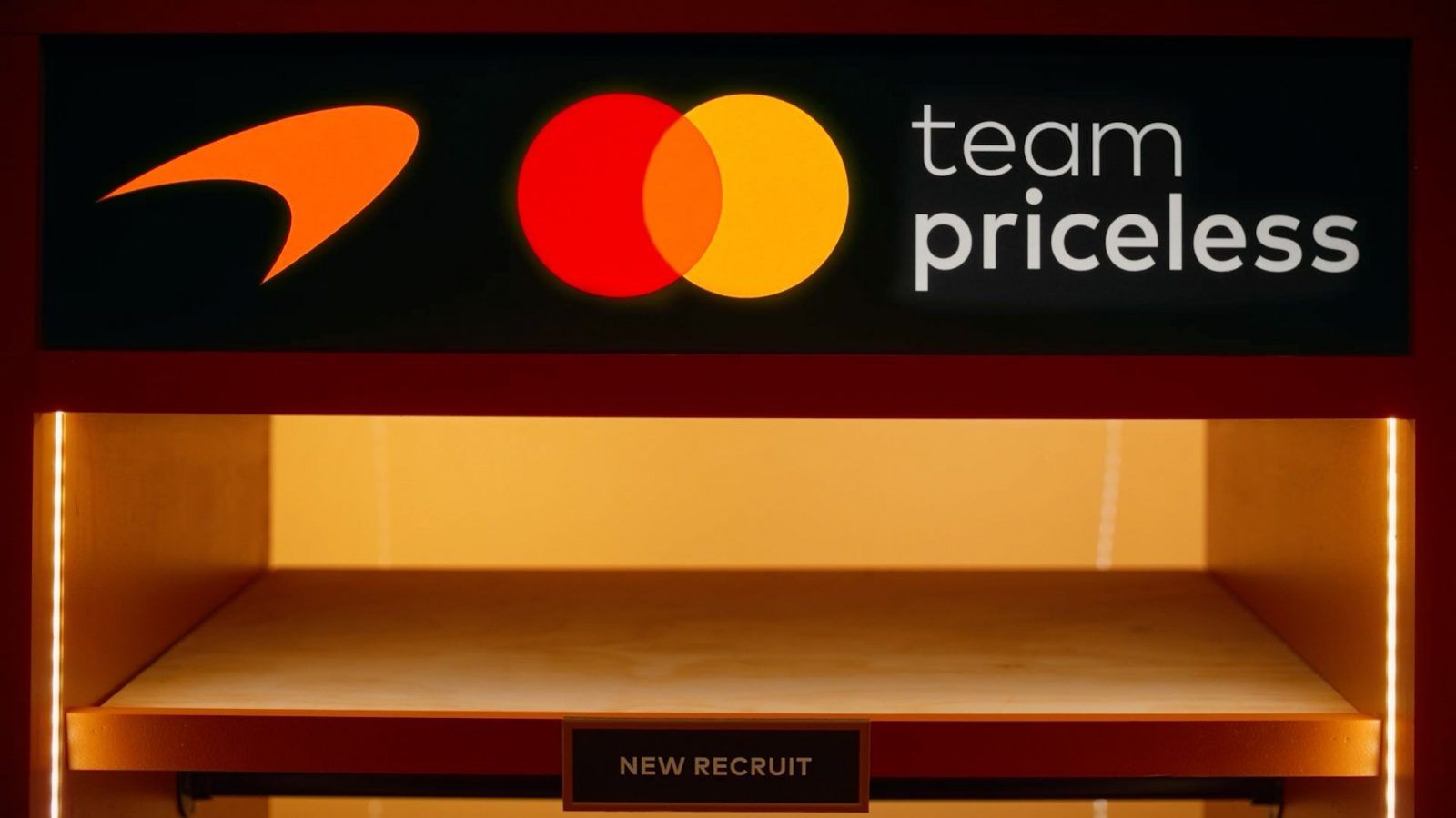 McLaren and Mastercard present Team Priceless F1 fan experience ...