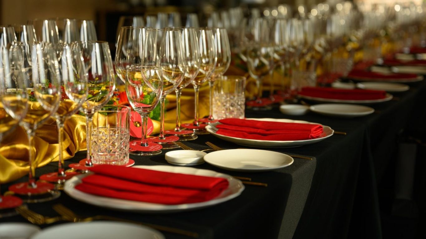 The Mastercard Collection’s Guide to the World’s Most Coveted Luxury ...