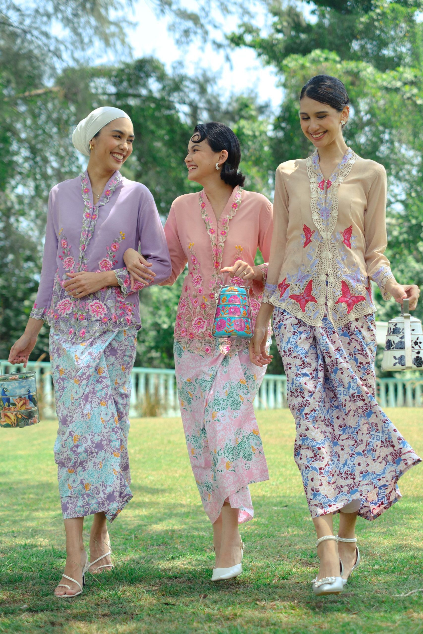 Dress like royalty: Tengku Zatashah and Kapten Batik unveil new chapter ...