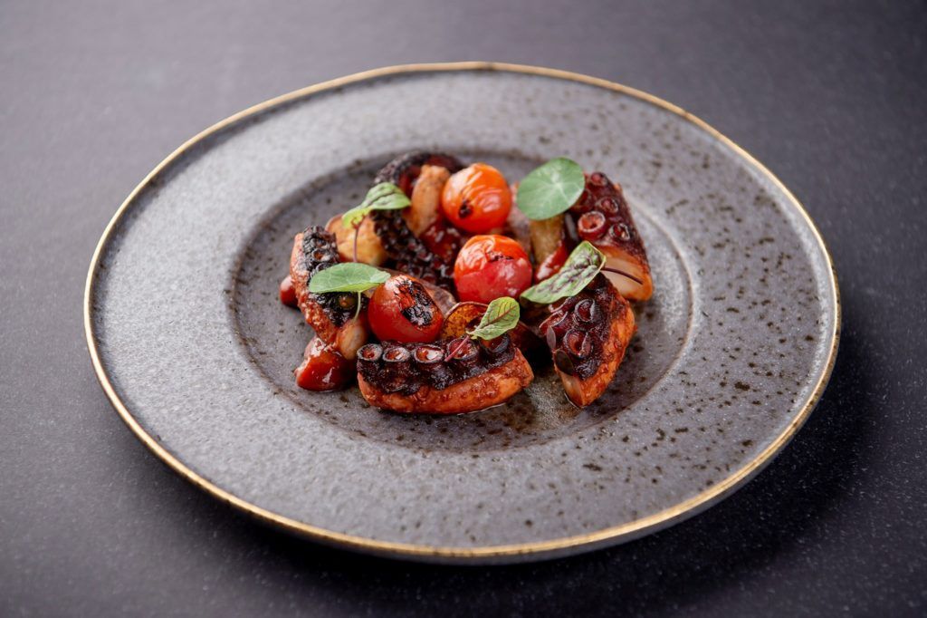 6 restaurants for the best business lunch sets in the CBD