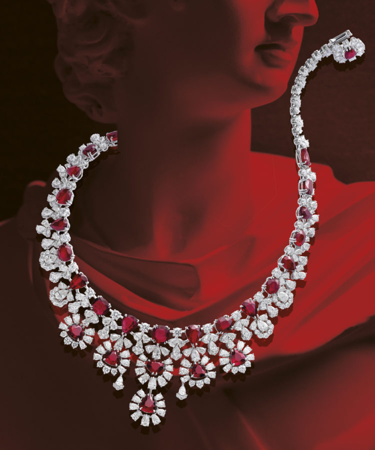 Eight red and pink jewellery pieces ever woman needs