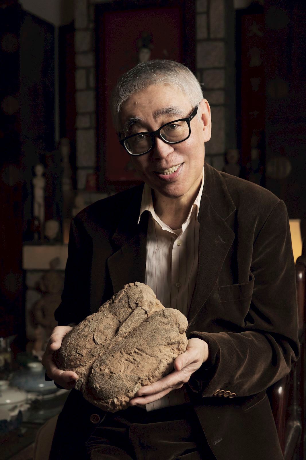 Veteran broadcaster Robert Chua and his Chinese antique collection