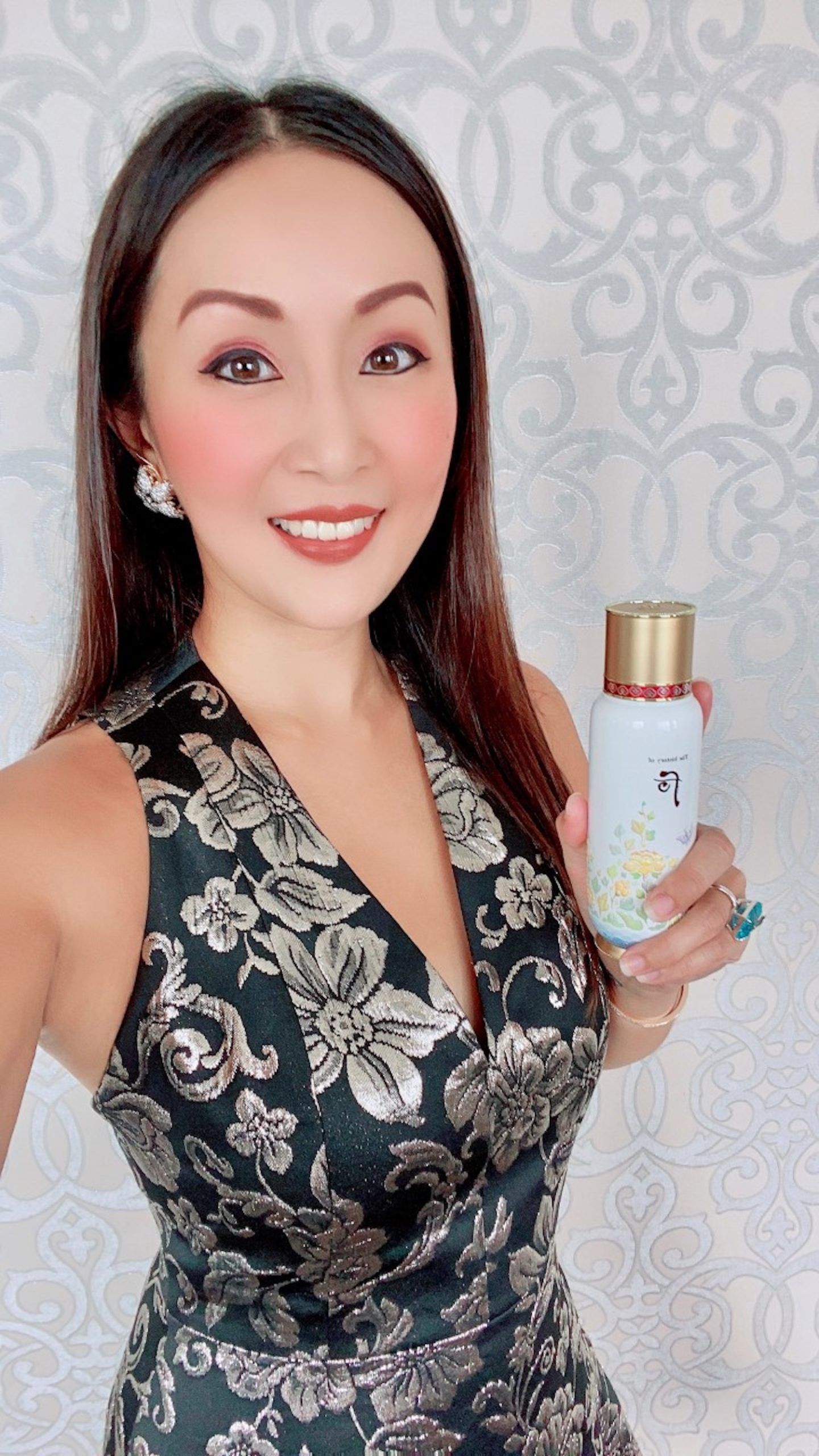 Friends of Prestige Singapore share their favourite History of Whoo ...