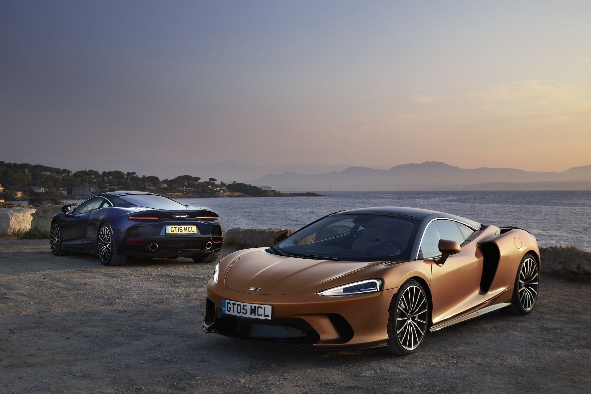Review: The McLaren GT exhilarates as a blistering quick yet ...