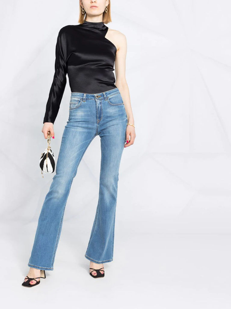 Here's how to choose the perfect jeans according to your body type