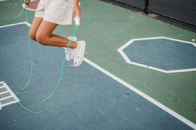 Jump rope vs running: Which burns more calories and is better for you?