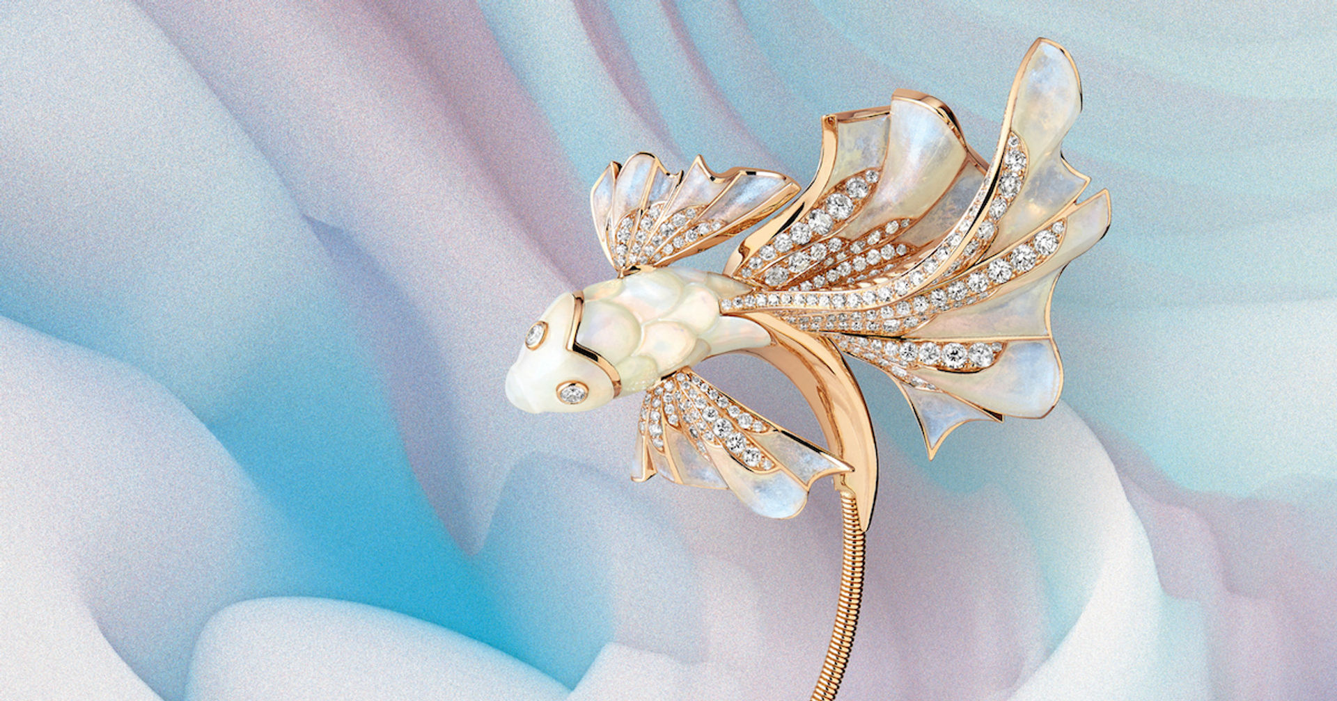 Asymmetrical Jewellery Pieces To Add On To Your Luxury Look