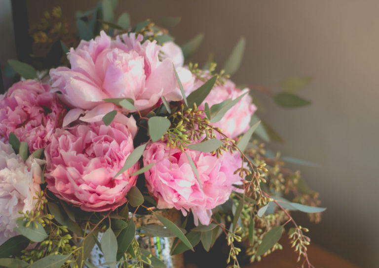 Tulips to lilies: 8 romantic flowers that aren't roses