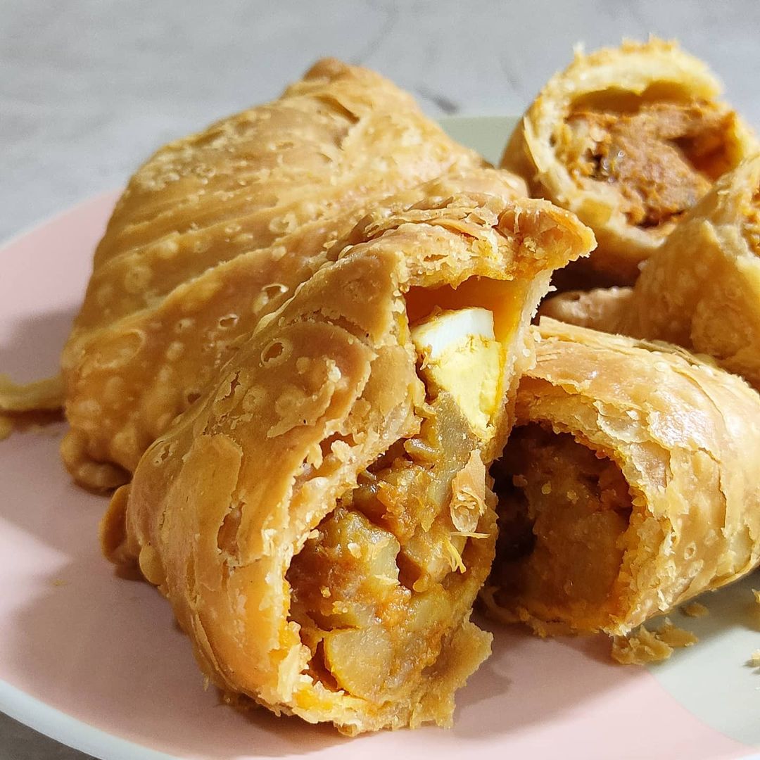 Where to find the best curry puffs in Singapore