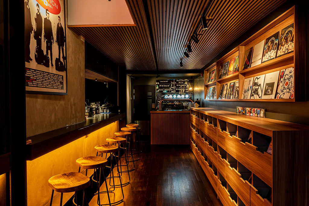 Best bars for live music, performances and vinyl records in Singapore