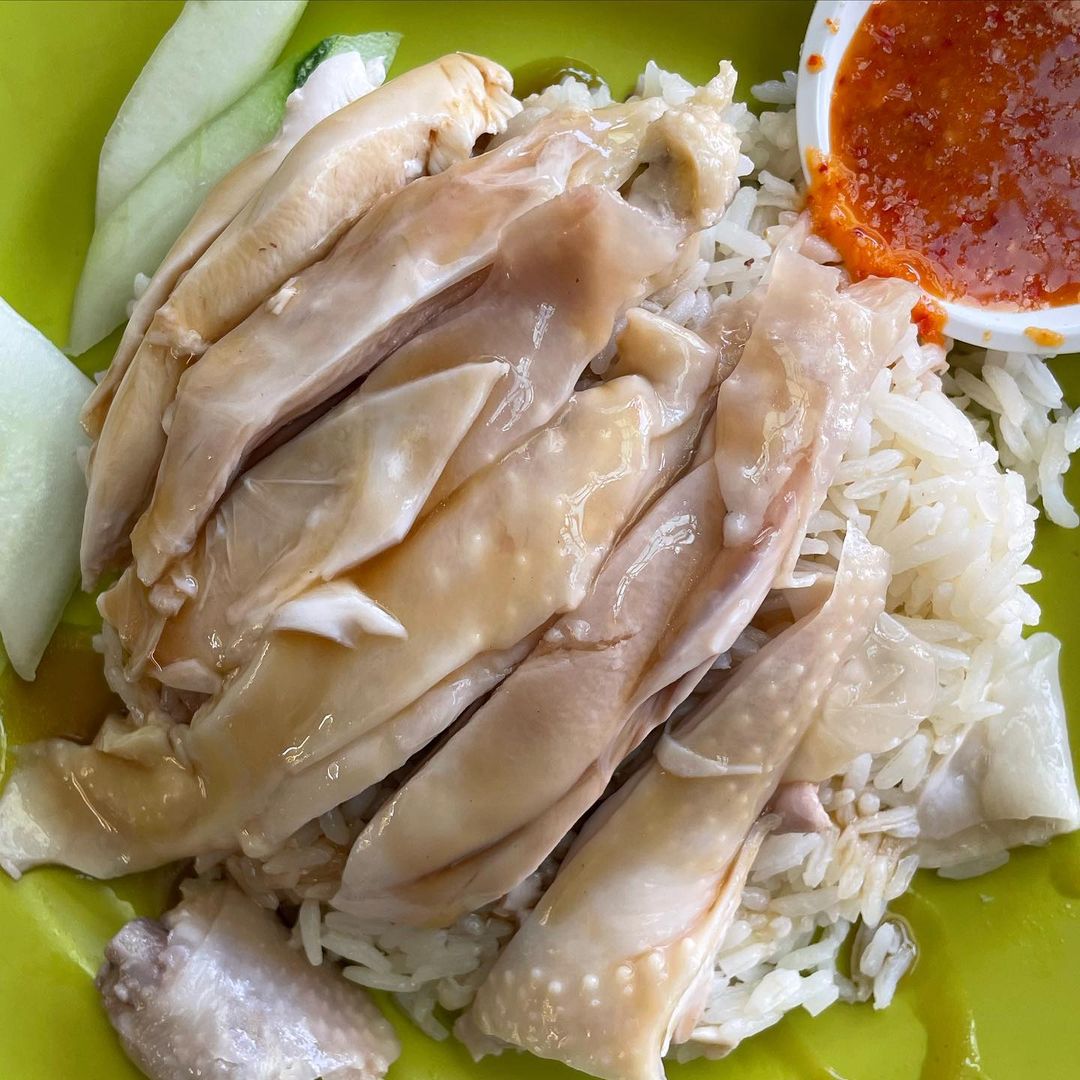 Where to find the best Hainanese chicken rice in Singapore