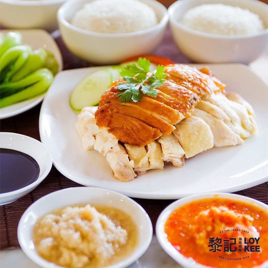 Where to find the best Hainanese chicken rice in Singapore