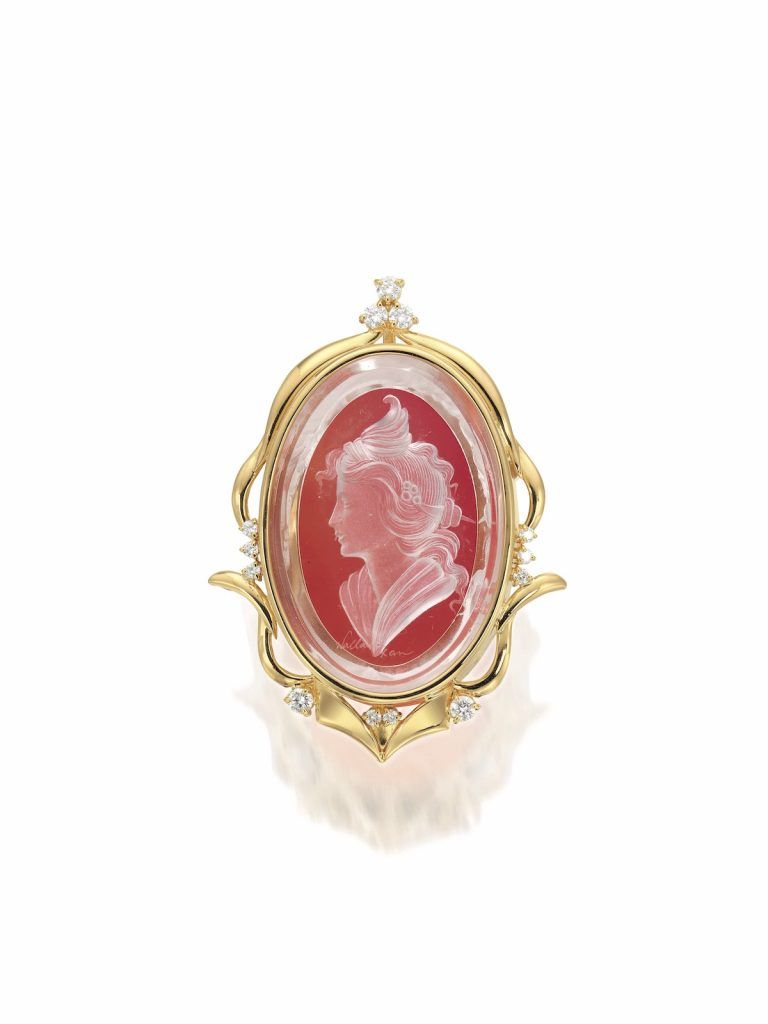 What defines jewellery art in the 21st century? Experts, insiders and ...
