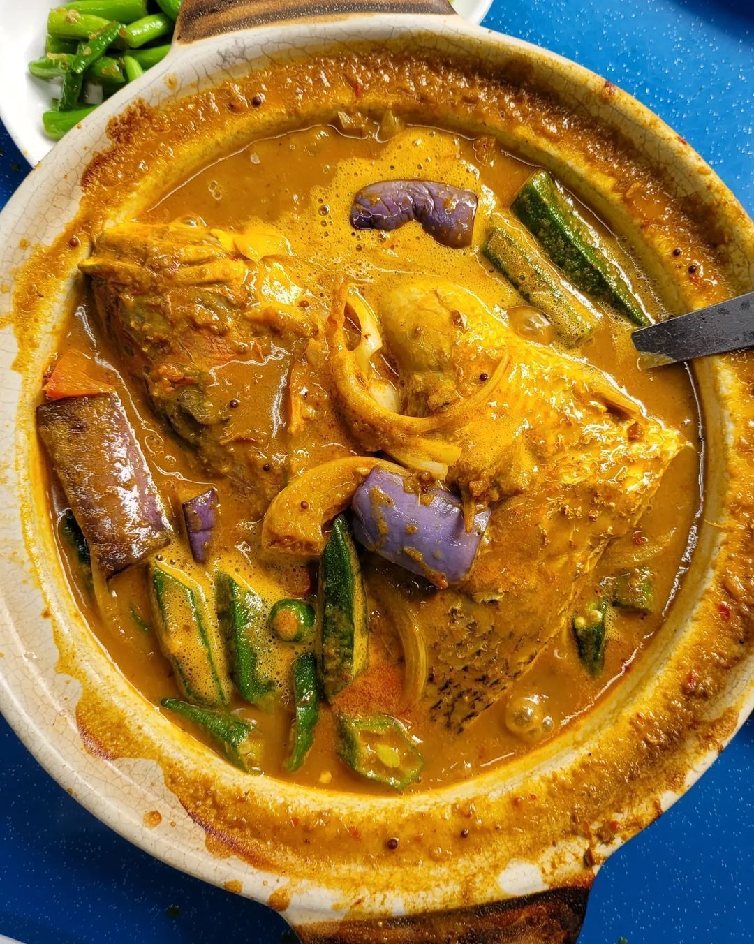 Where to have the best curry fish head in Singapore