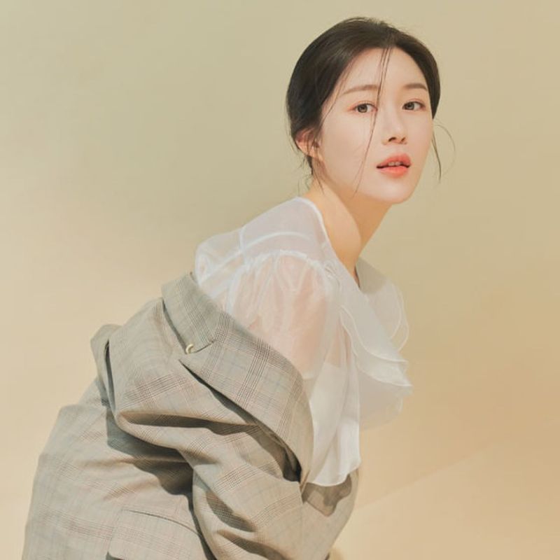 What we know about Lee Seung Gi and Lee Da In’s dramatic love story