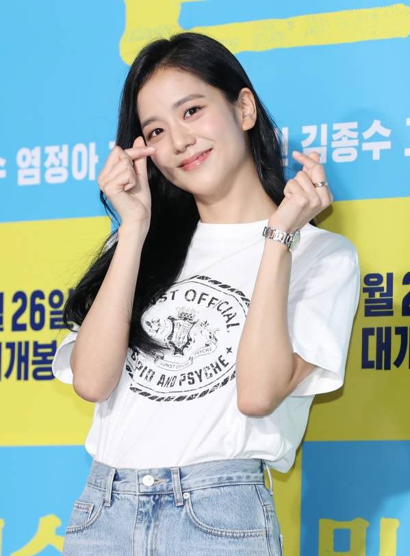 8 of Blackpink's quiet luxury watches we're obsessed with