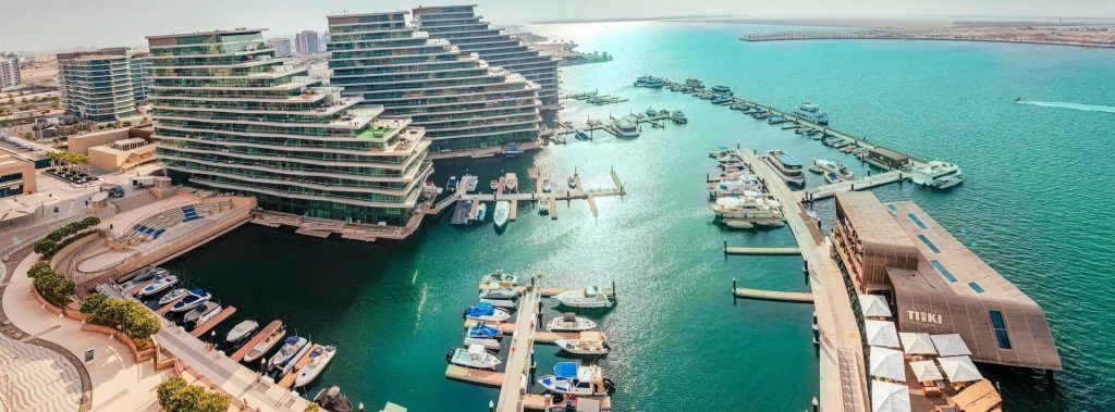 A travel guide to Abu Dhabi and Its best hotels, attractions and more