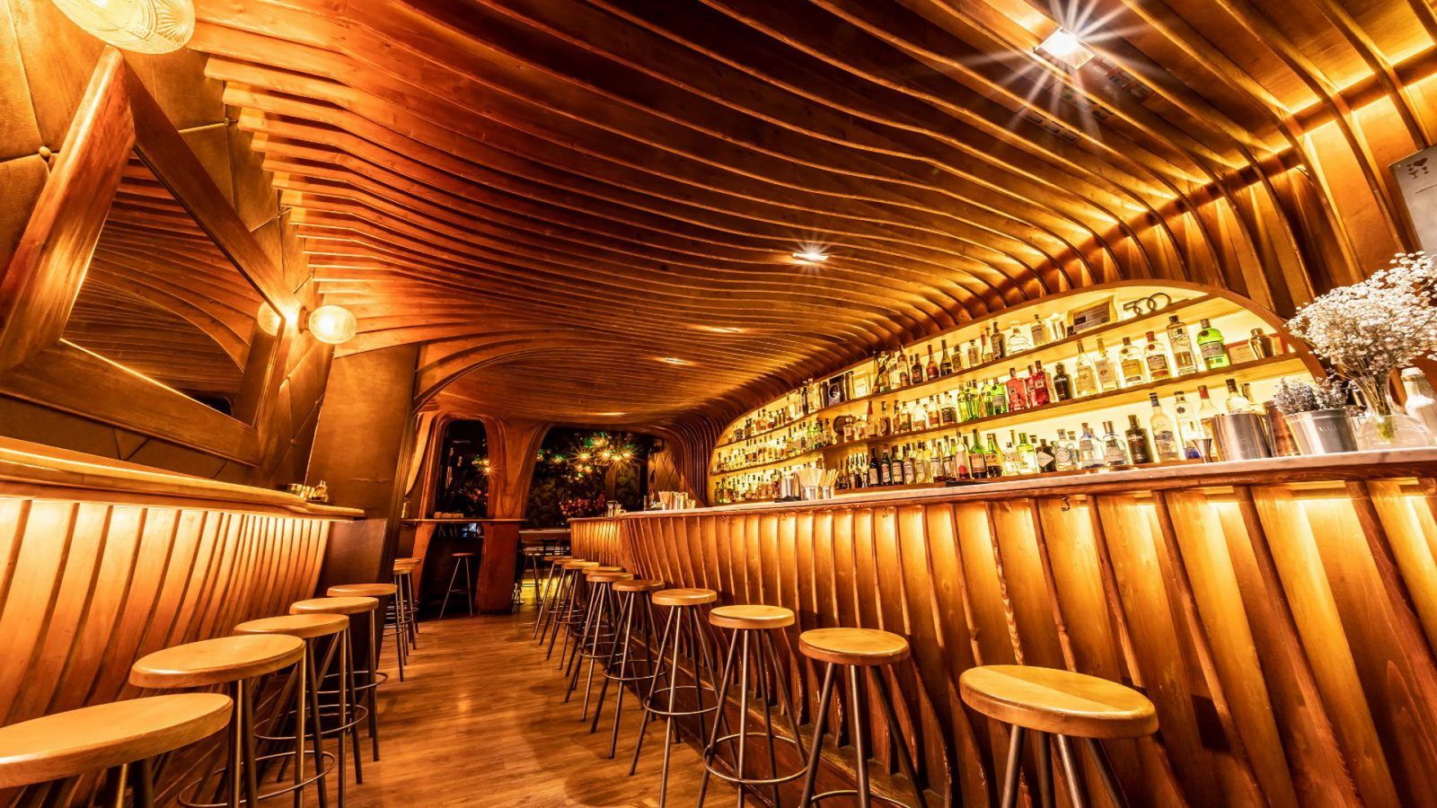 28 of the world’s most beautiful and Instagrammable bars