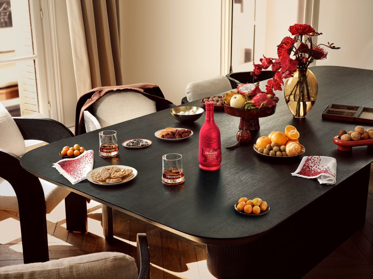 Hennessy Creates Year of the Dragon Collection with Artist Yang Yongliang