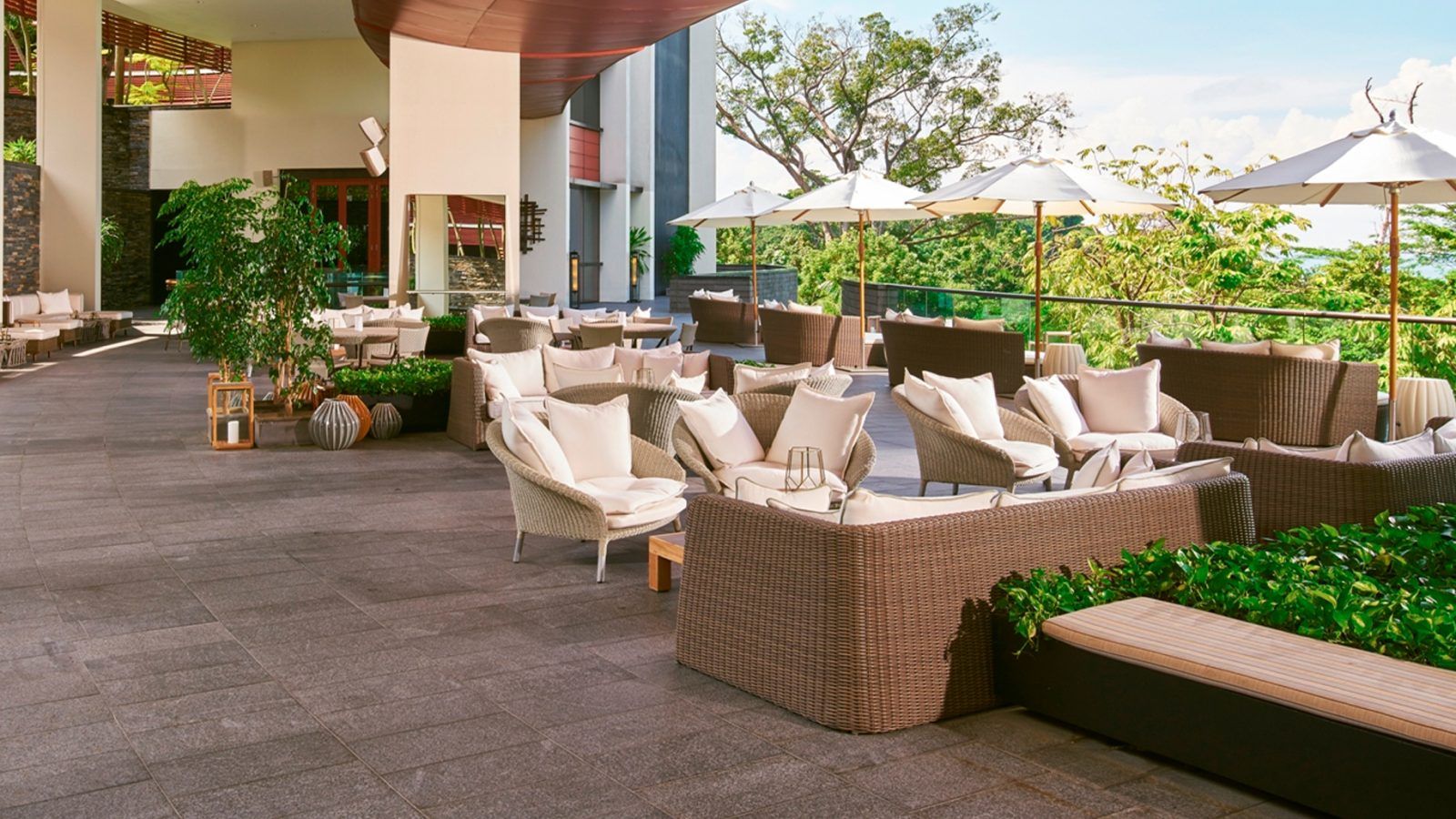 Which restaurants in Singapore did Taylor Swift visit? We take a look