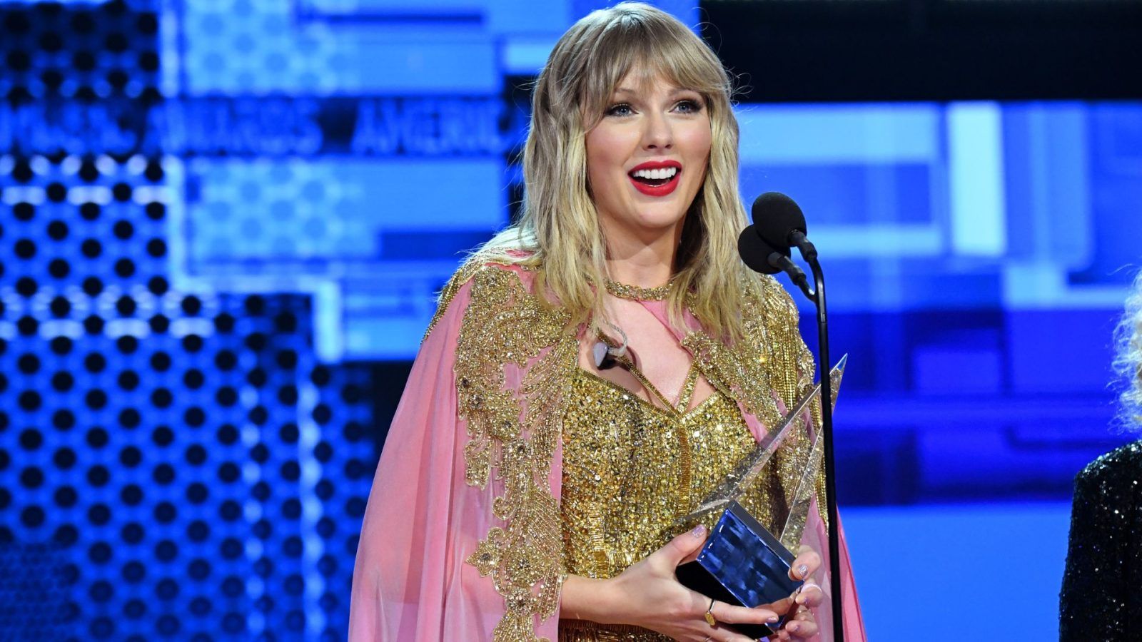 All of the biggest records set and broken by Taylor Swift