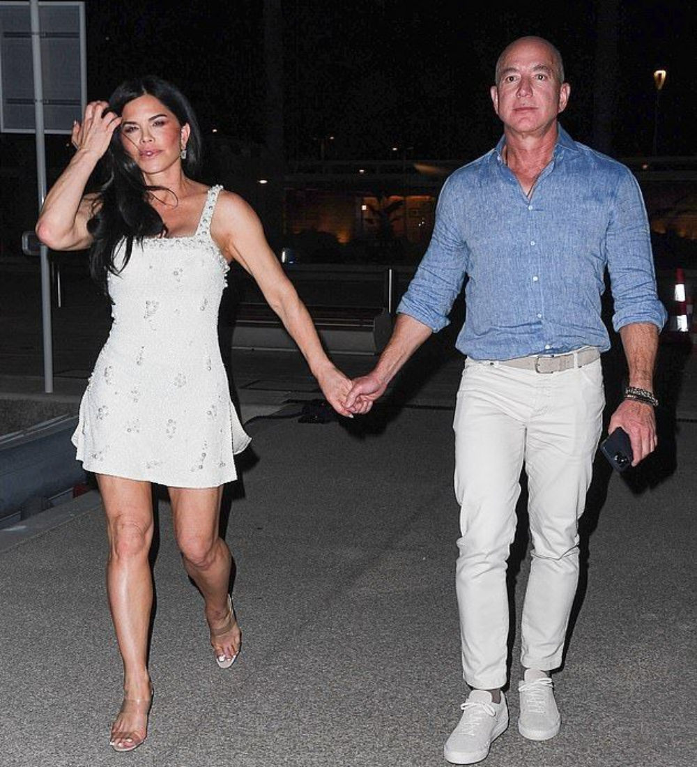 The most expensive dresses of Lauren Sanchez, Jeff Bezos' stylish fiancée