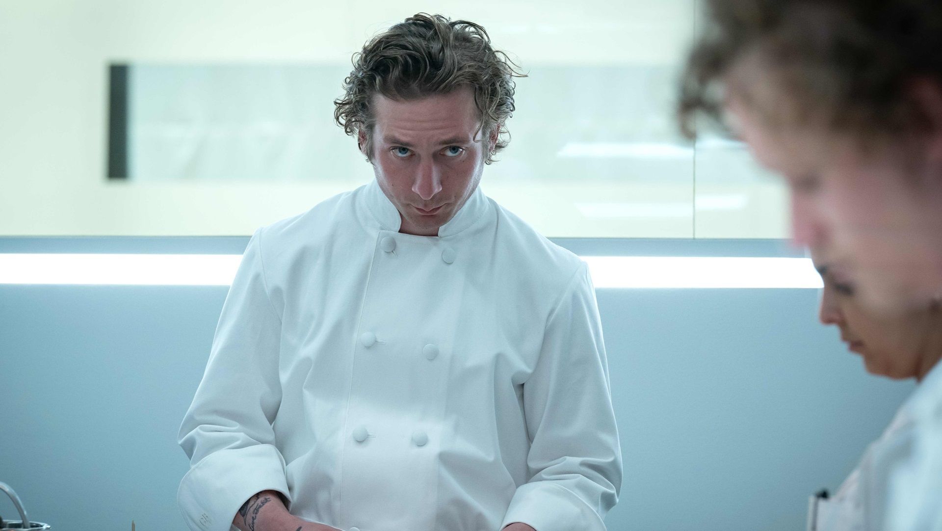 Ebon Moss-Bachrach, net worth, best movies and TV shows, & more ...