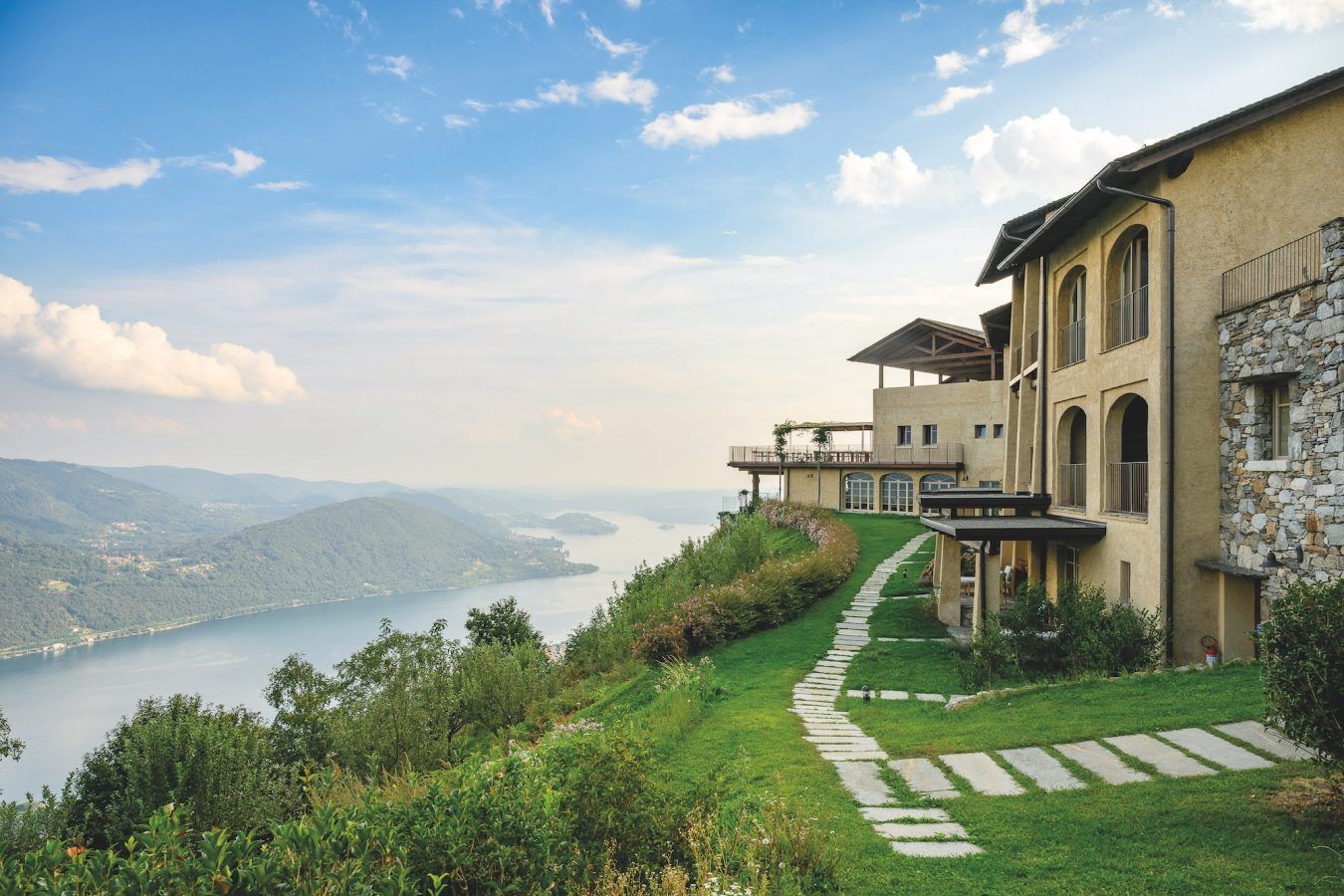 5 retreats around the world to recharge yourself