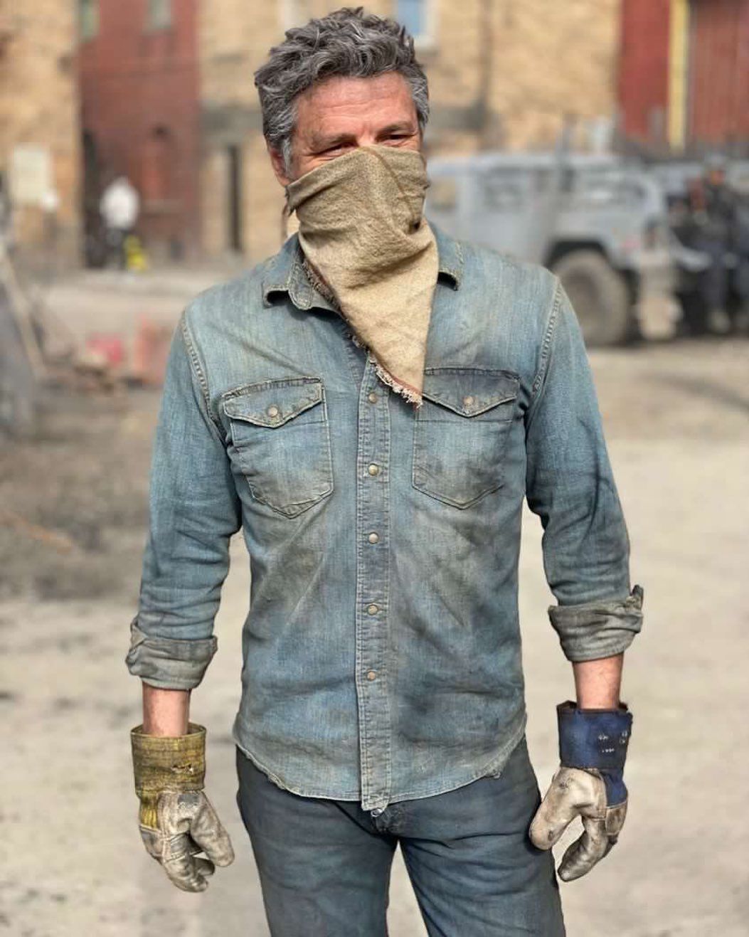 Pedro Pascal’s style is peak dadcore