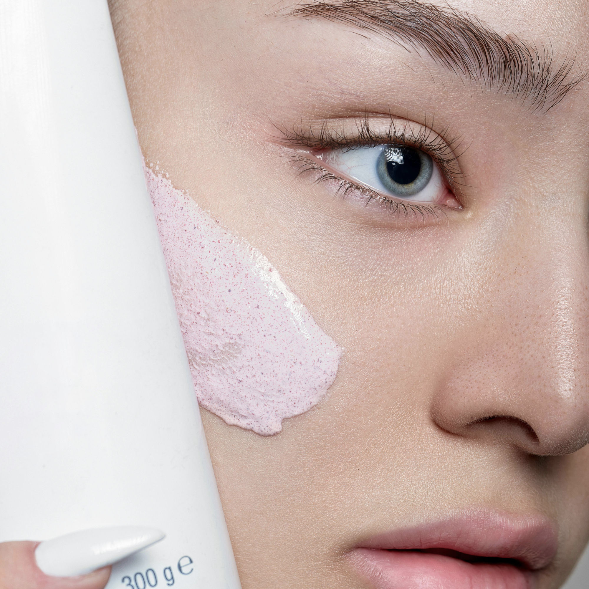 A crash course on ceramides and why it should be part of your skin routine