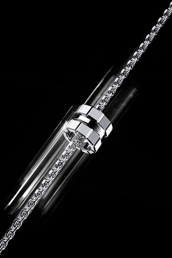 Chopard: Bella Hadid shines in the new Ice Cube Campaign ...