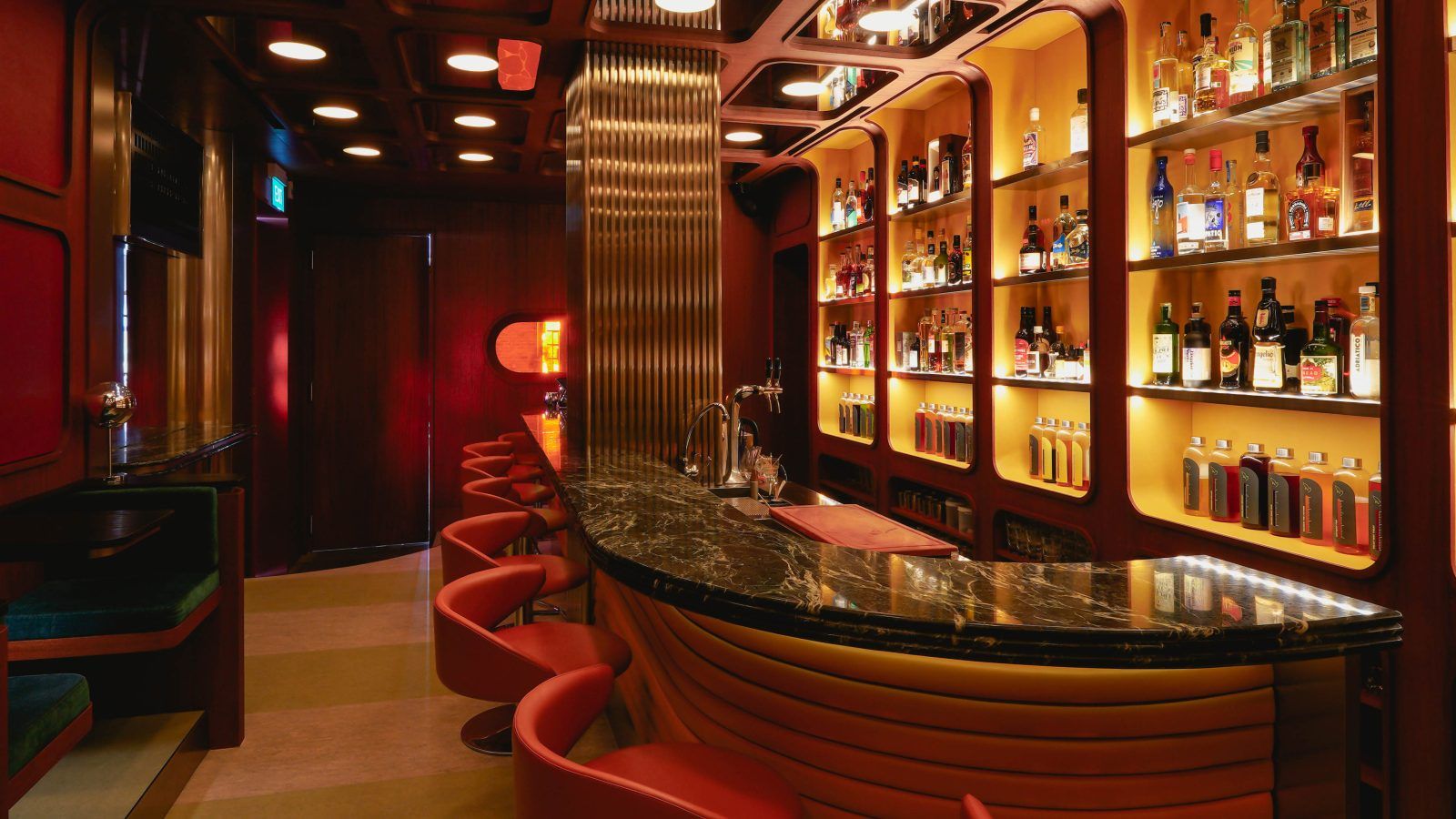 These Are The 5 Best Singapore Bars To Add To Your Cocktail Circuit