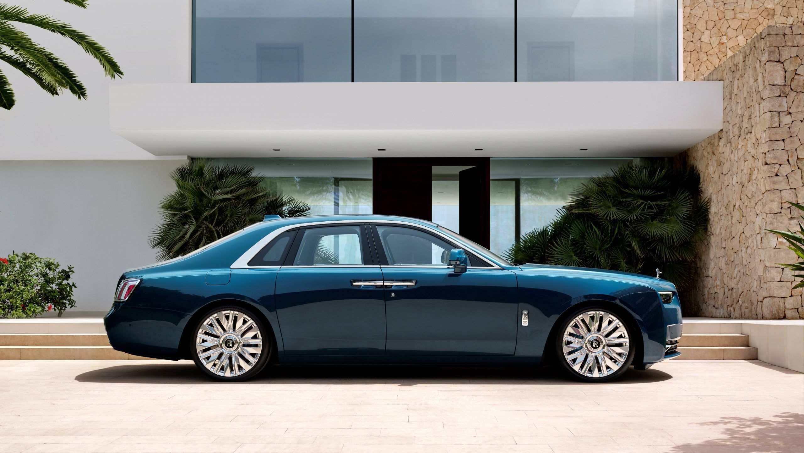 Ghost Series II: The most advanced, driver-focused V12 Rolls-Royce ...