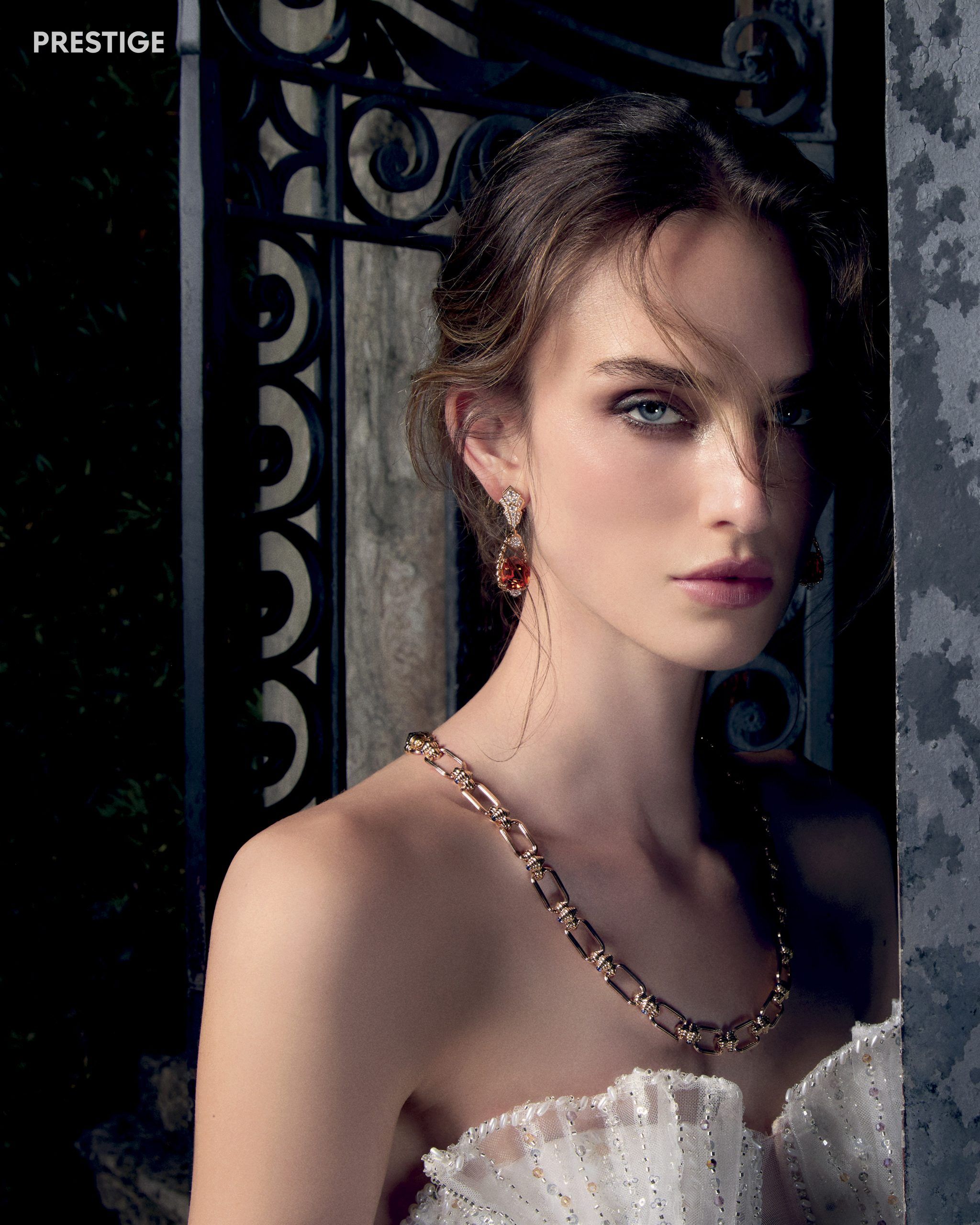 Explore in detail Van Cleef & Arpels' Treasure Island high jewelry ...