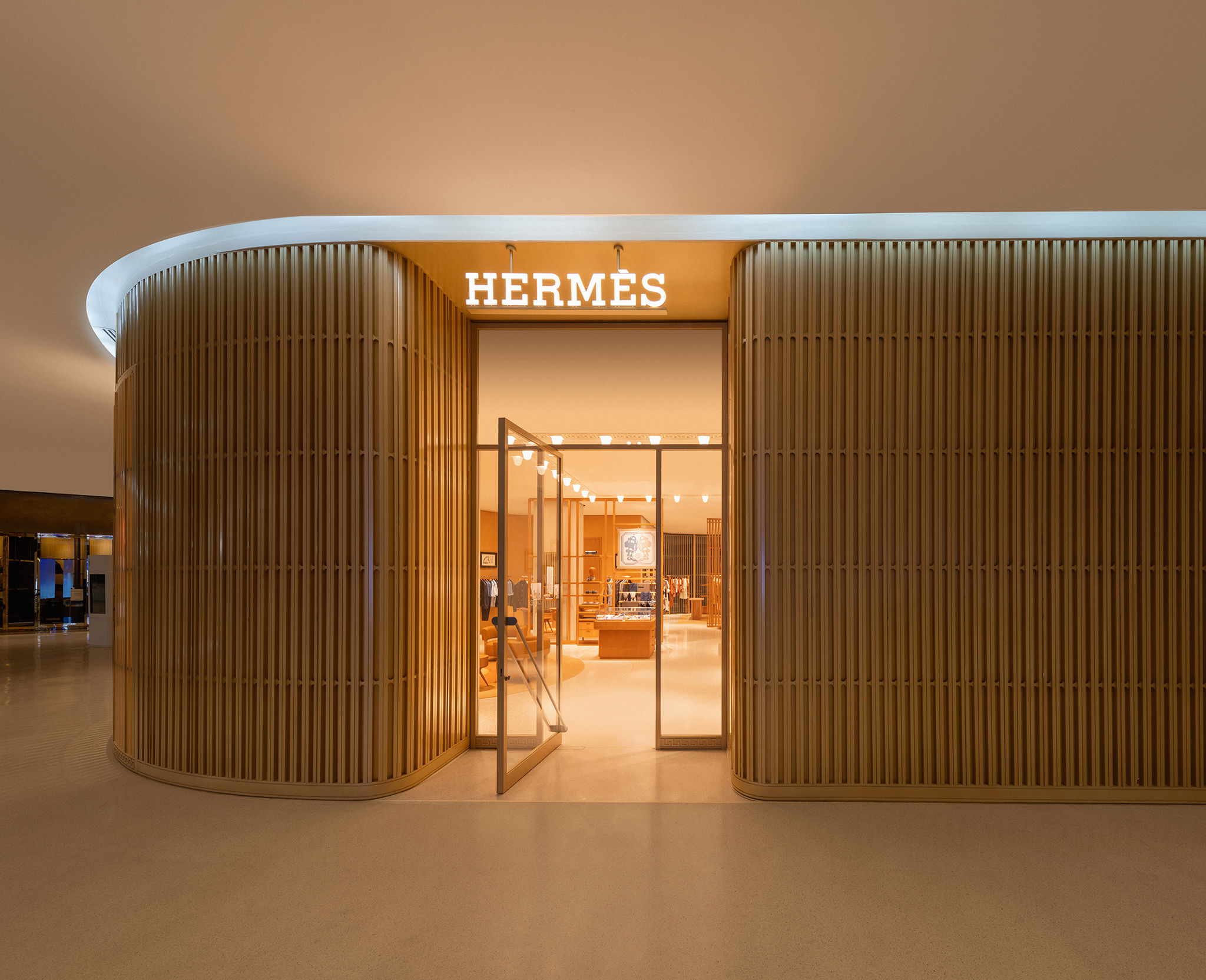 Hermès unveils its revamped boutique at central embassy – PrestigeOnline Singapore