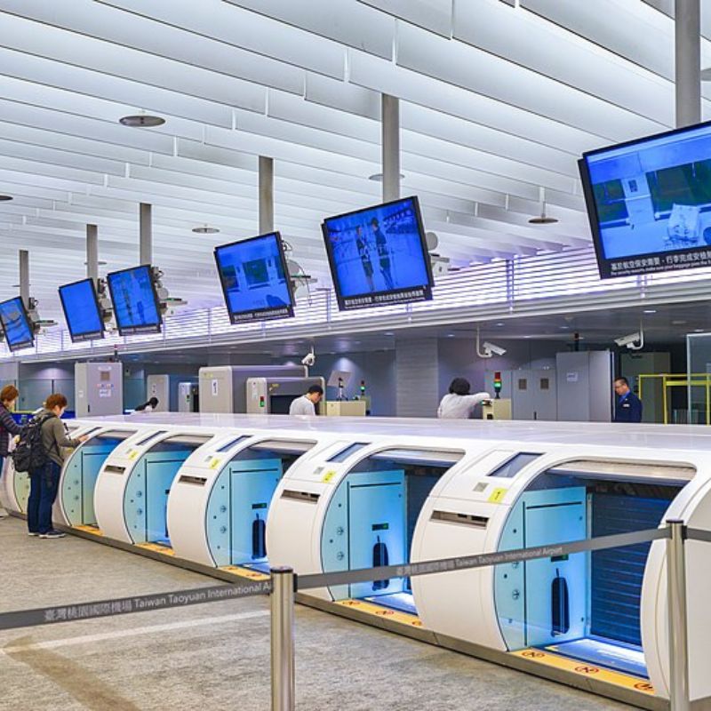 Singapore Airlines opens check-in counters at Hong Kong MTR station ...