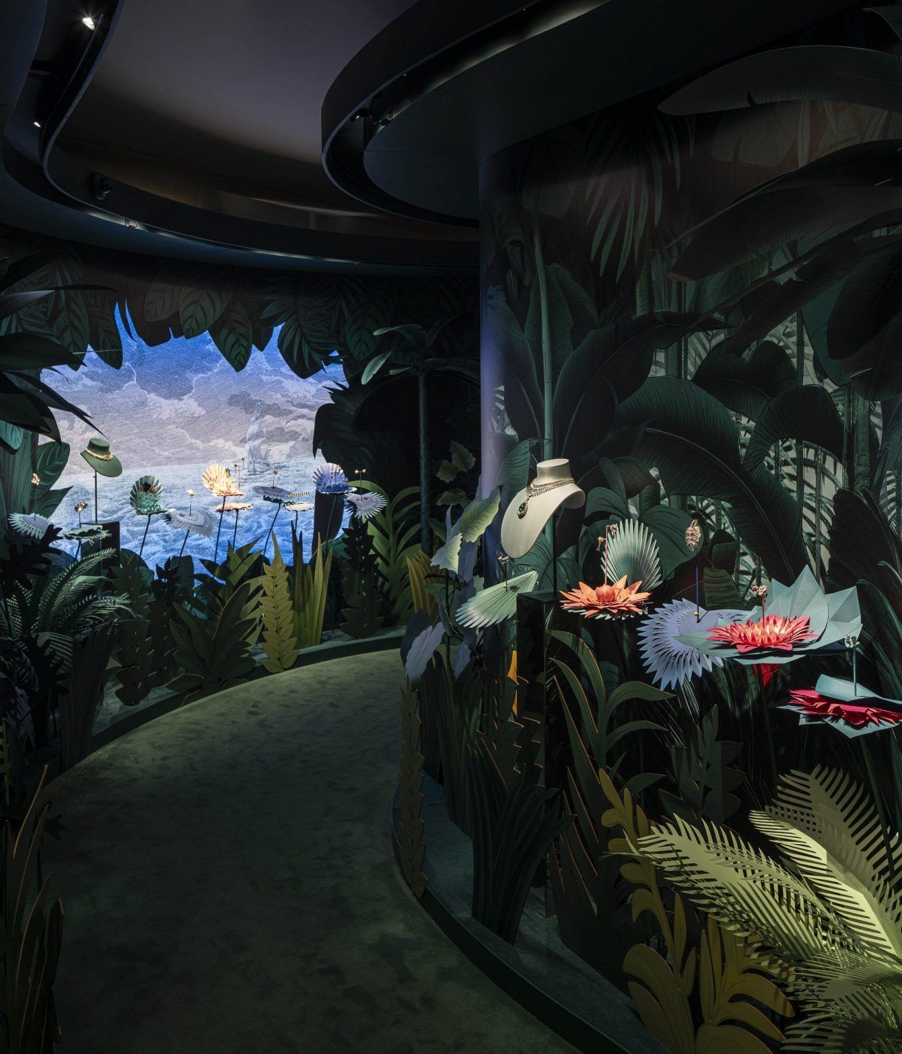 Van Cleef & Arpels sets sail with the Treasure Island collection ...