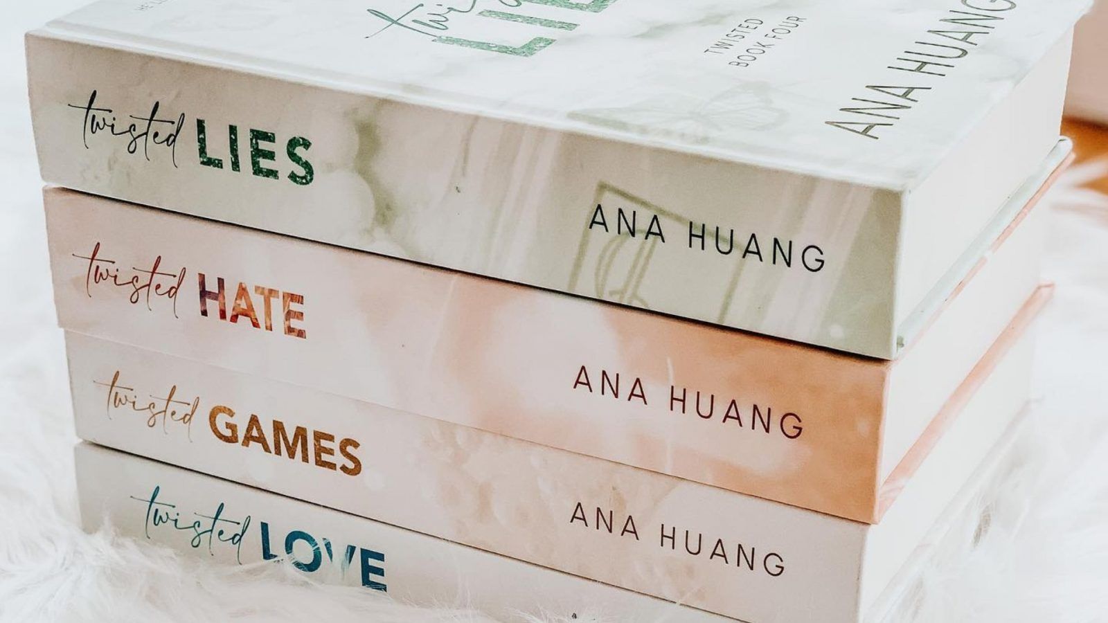 Books to read if you loved the Twisted Love series by Ana Huang – PrestigeOnline Singapore