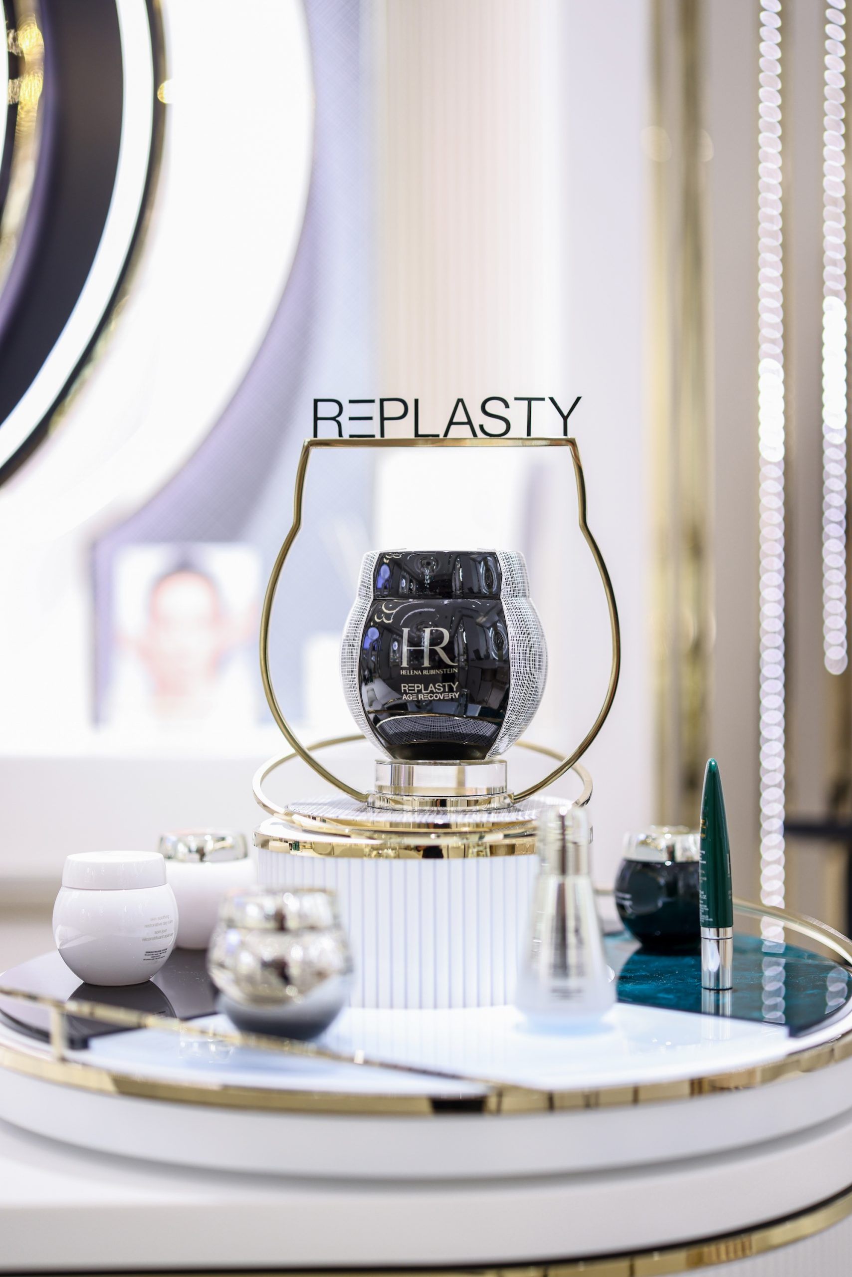 Helena Rubinstein celebrates "Beauty is Power" with 5 inspiring women